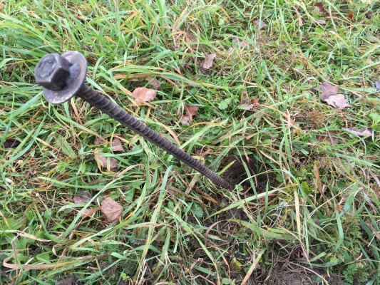 Dirt Hole Set - Trapping Fox And Coyotes